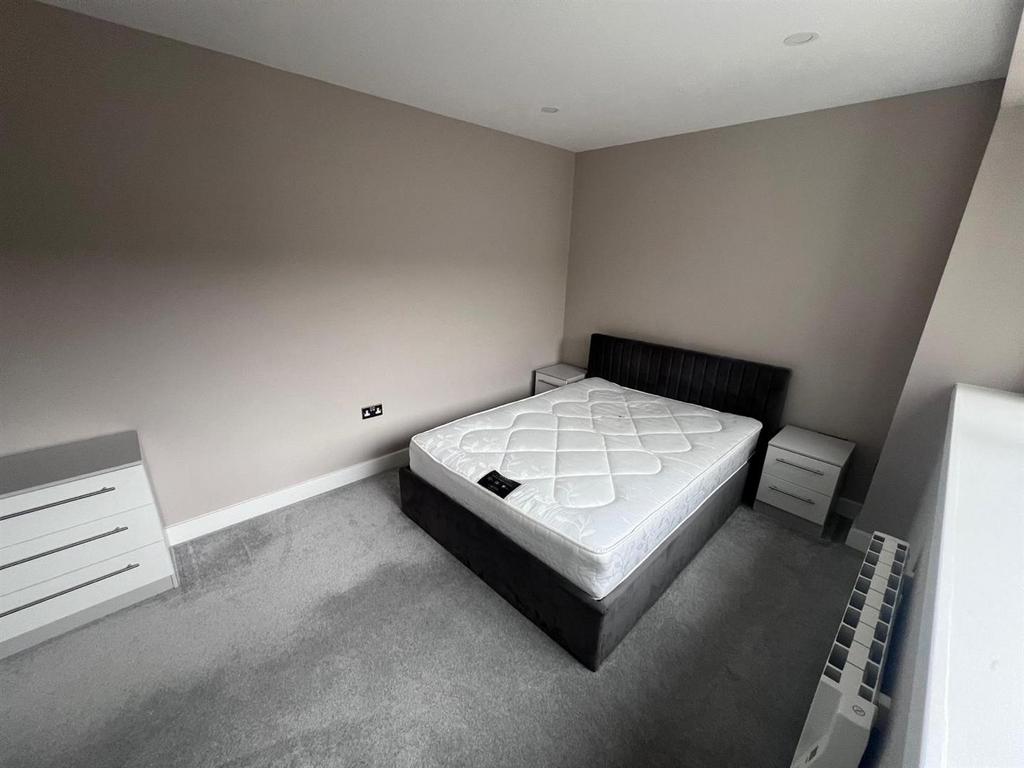 Third Floor, The Glass House 75... 1 bed apartment - £1,100 pcm (£254 pw)
