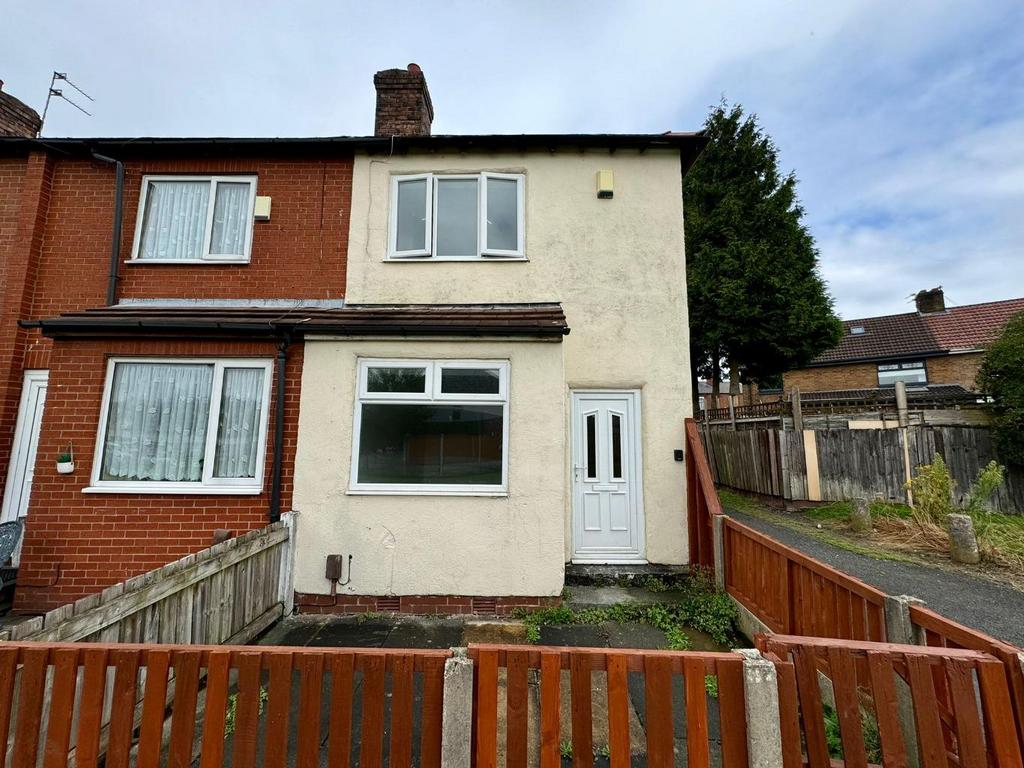 Monmouth Grove, St. Helens WA9 2 bed end of terrace house - £675 pcm (£ ...
