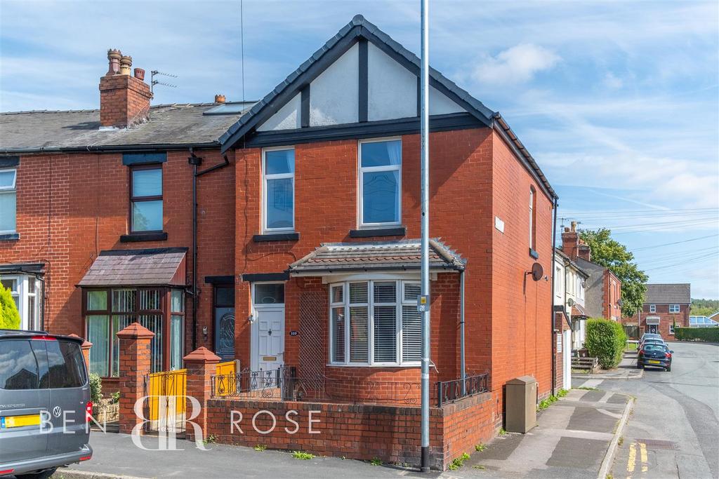 Yarrow Road, Chorley 3 bed end of terrace house - £169,995