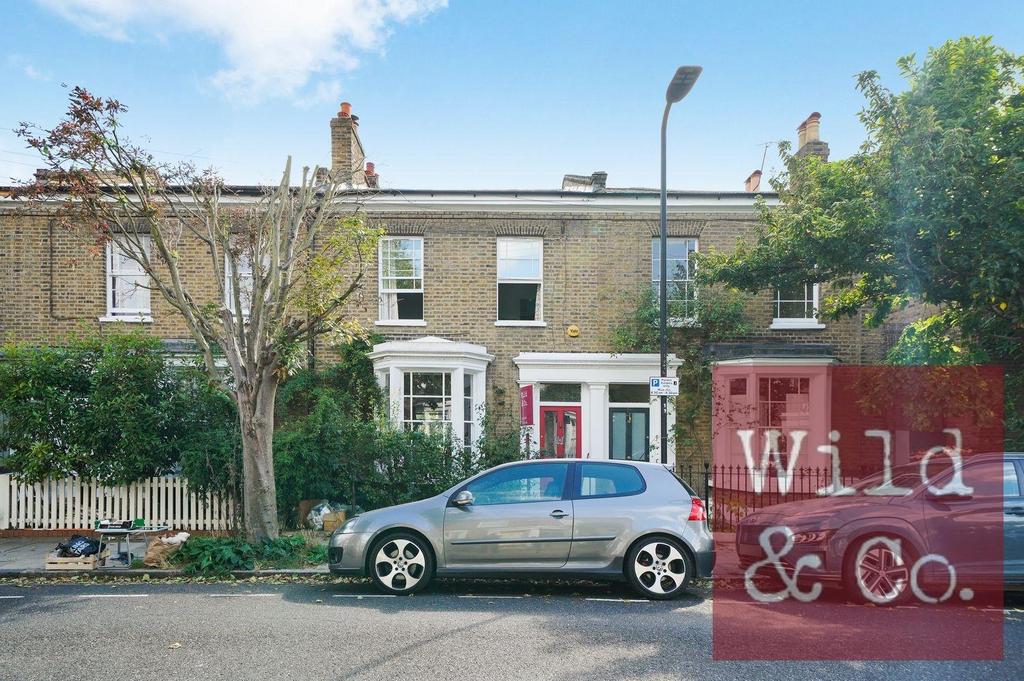 Lavender Grove, London Fields 3 bed house - £4,500 pcm (£1,038 pw)