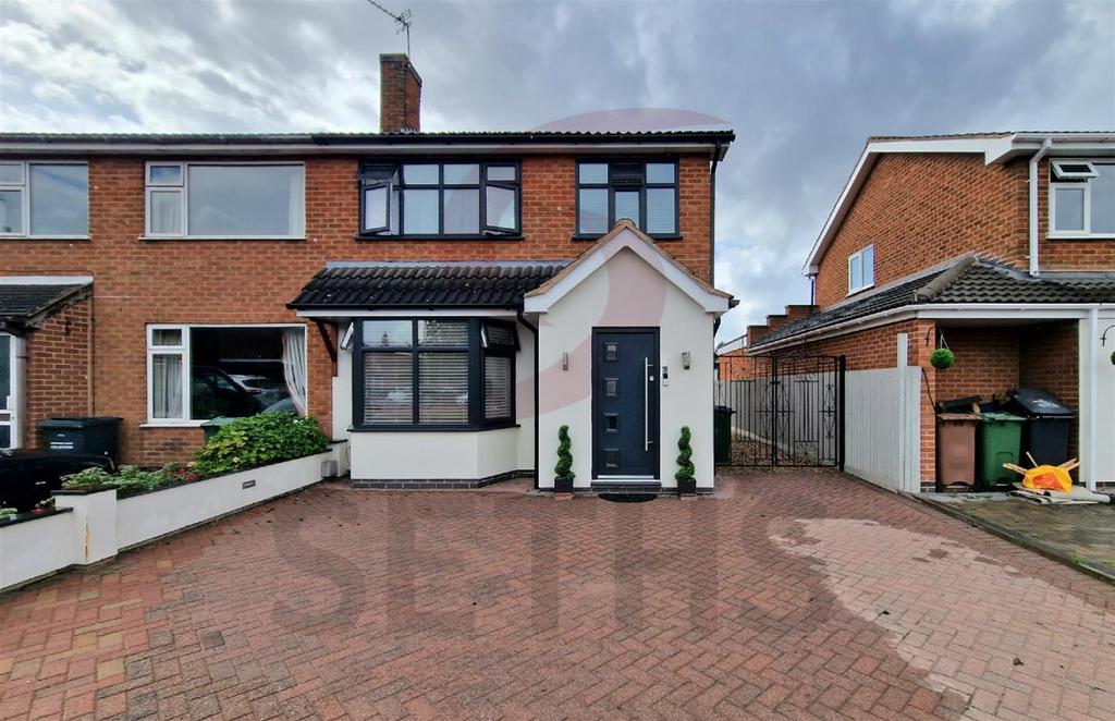 Barry Drive, Leicester LE7 3 bed semi-detached house - £1,200 pcm (£277 pw)