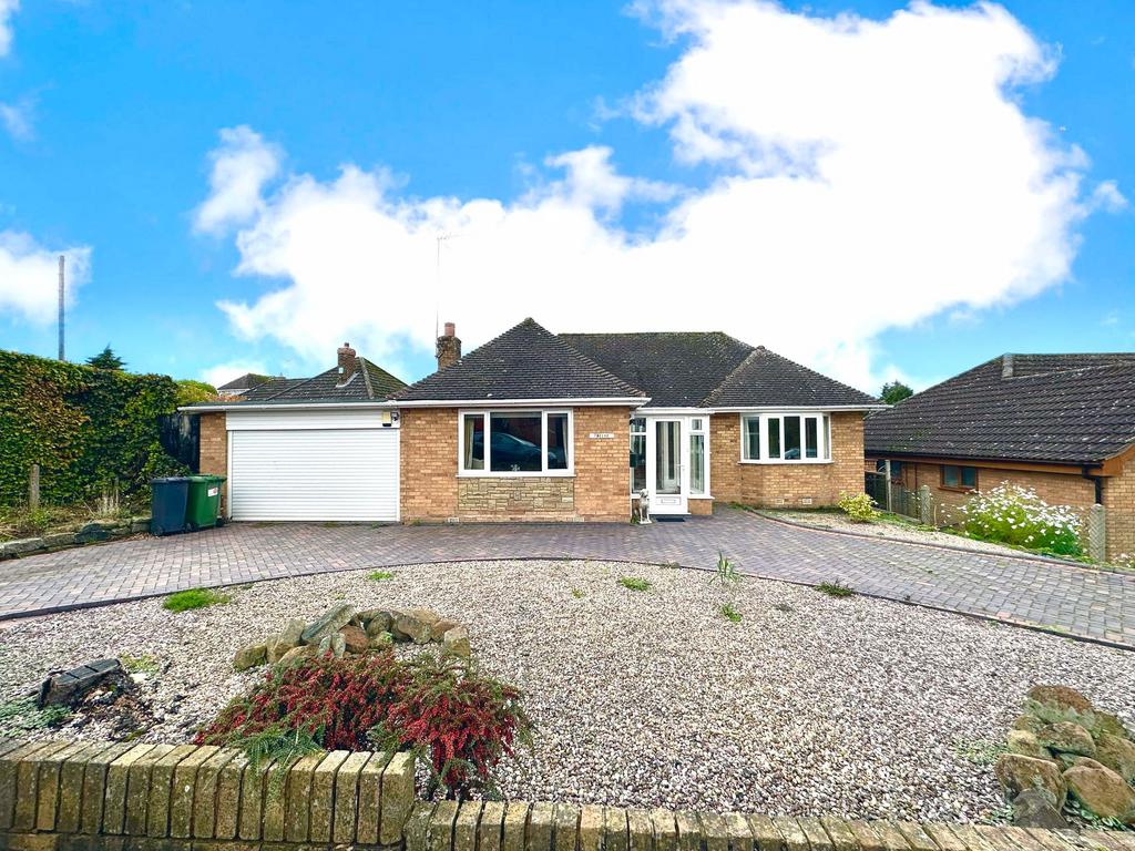 Crockington Close, Seisdon, WV5 2 bed detached bungalow for sale - £425,000