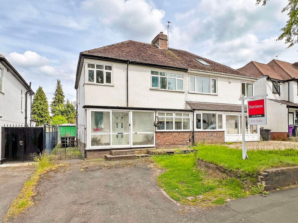 Pinfold Lane, Wolverhampton, WV4 3 bed semi-detached house - £295,000