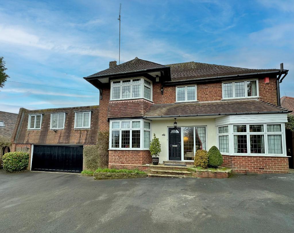 Stourbridge Road, Wolverhampton, WV4 4 bed detached house for sale - £ ...