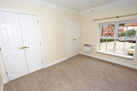 1 Bed Retirement Properties Flats For Sale In Acle | OnTheMarket
