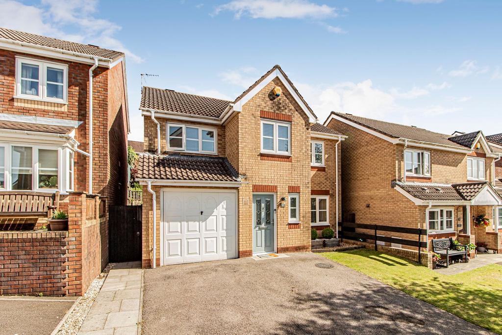 Delfryn, Pontyclun CF72 4 bed detached house for sale - £409,500