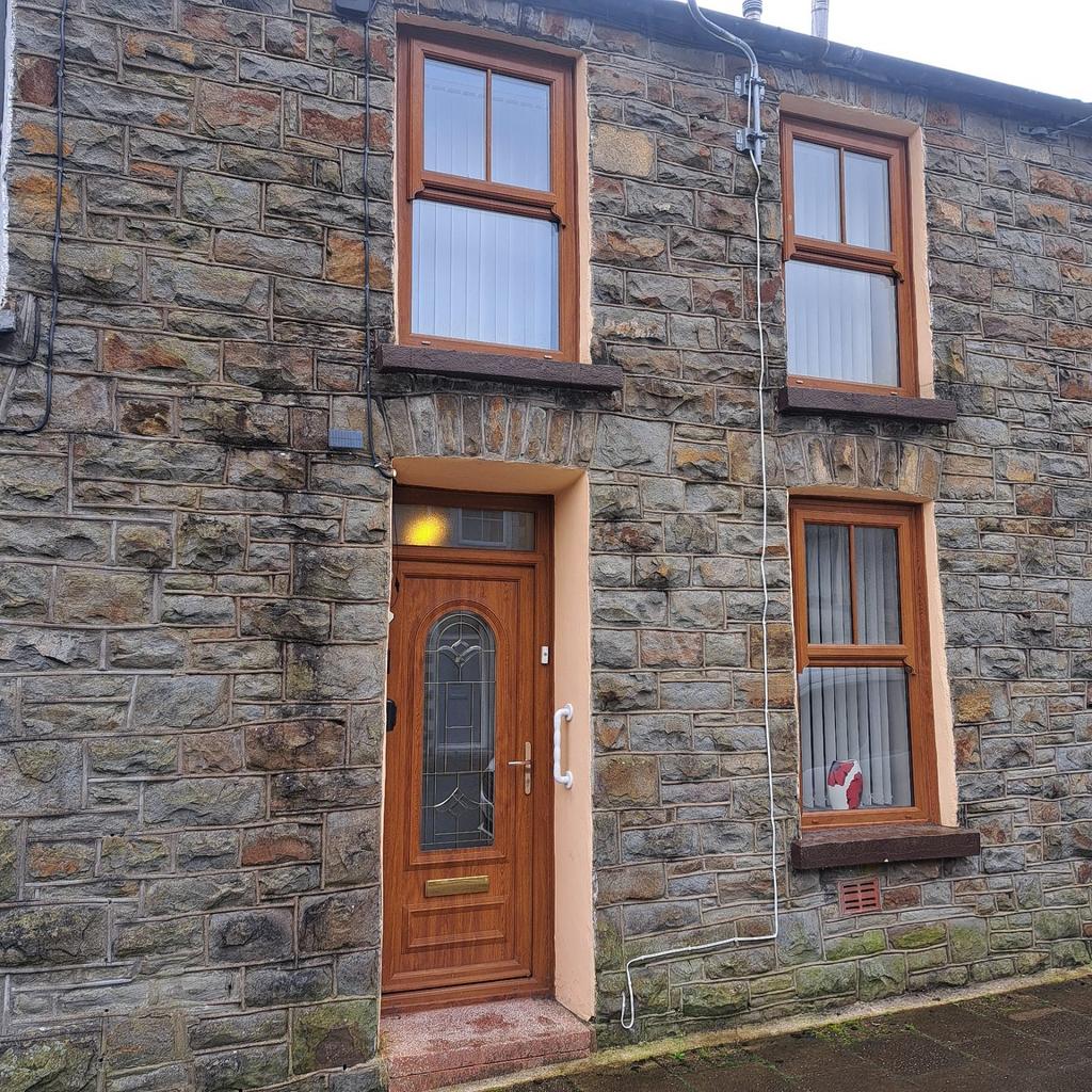Ton Row, Ton Pentre, Pentre, Rhondda... 3 bed terraced house - £119,995
