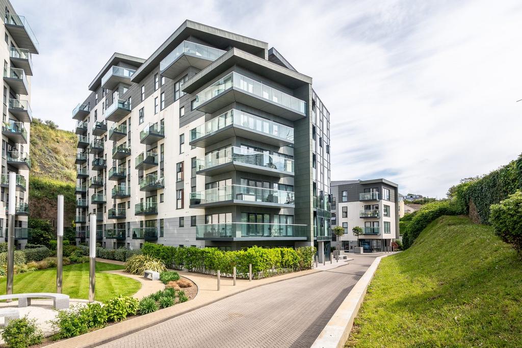 Westmount Road, St Helier JE2 2 bed apartment - £515,000