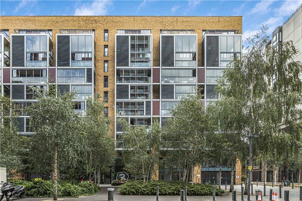 Dalston Square, London, E8 2 bed apartment - £625,000