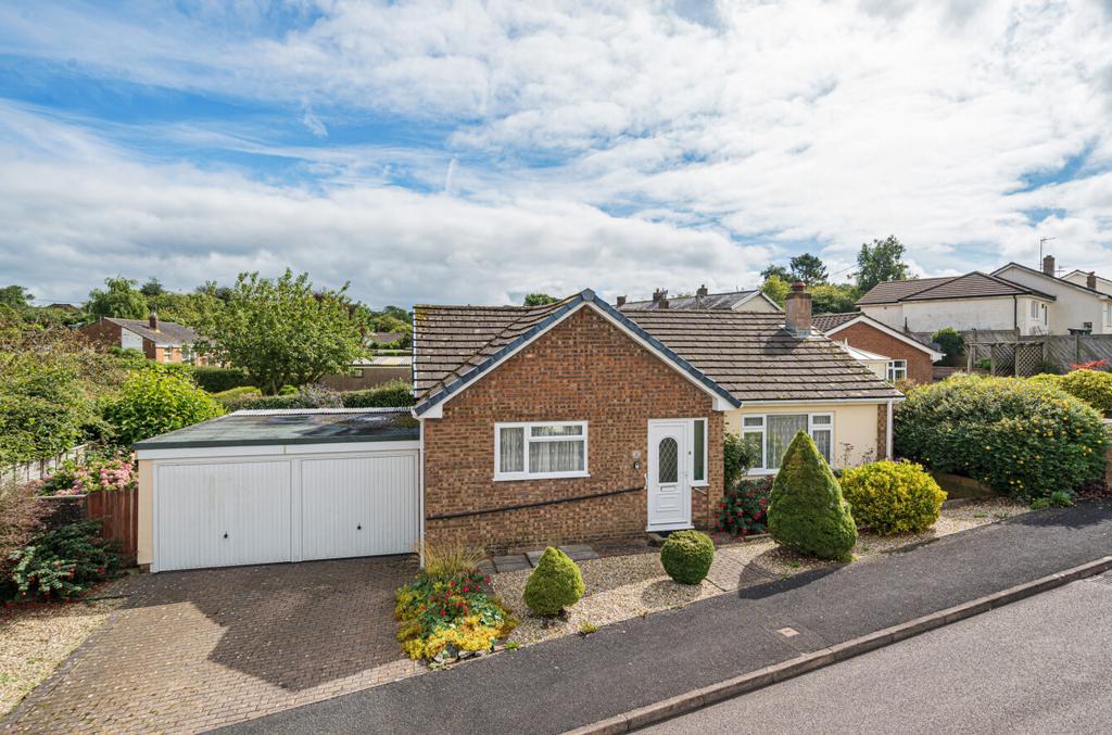 Brooke Road, Witheridge, Tiverton... 3 bed bungalow - £285,000