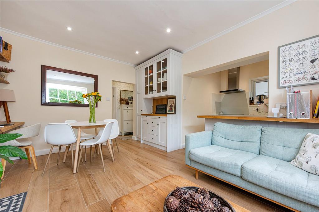 Princess Road, London, NW6 2 bed apartment to rent - £3,000 pcm (£692 pw)