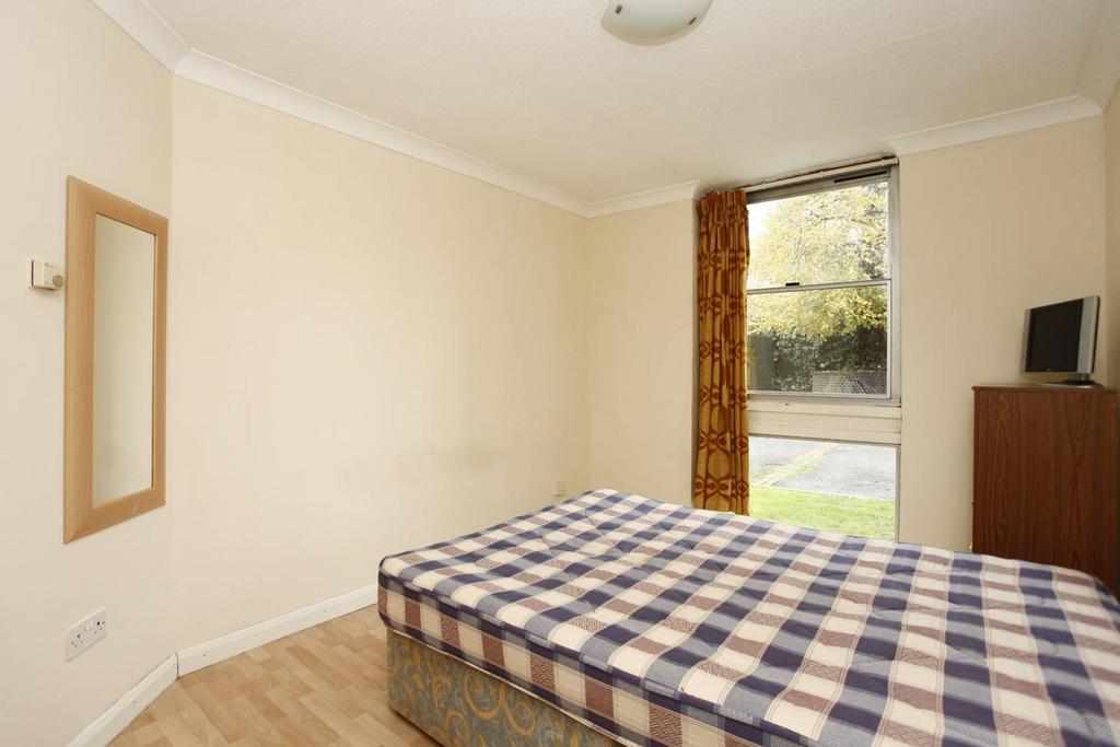 Chalcot Lodge, Belsize Park, London, NW3 1 bed flat - £1,625 pcm (£375 pw)