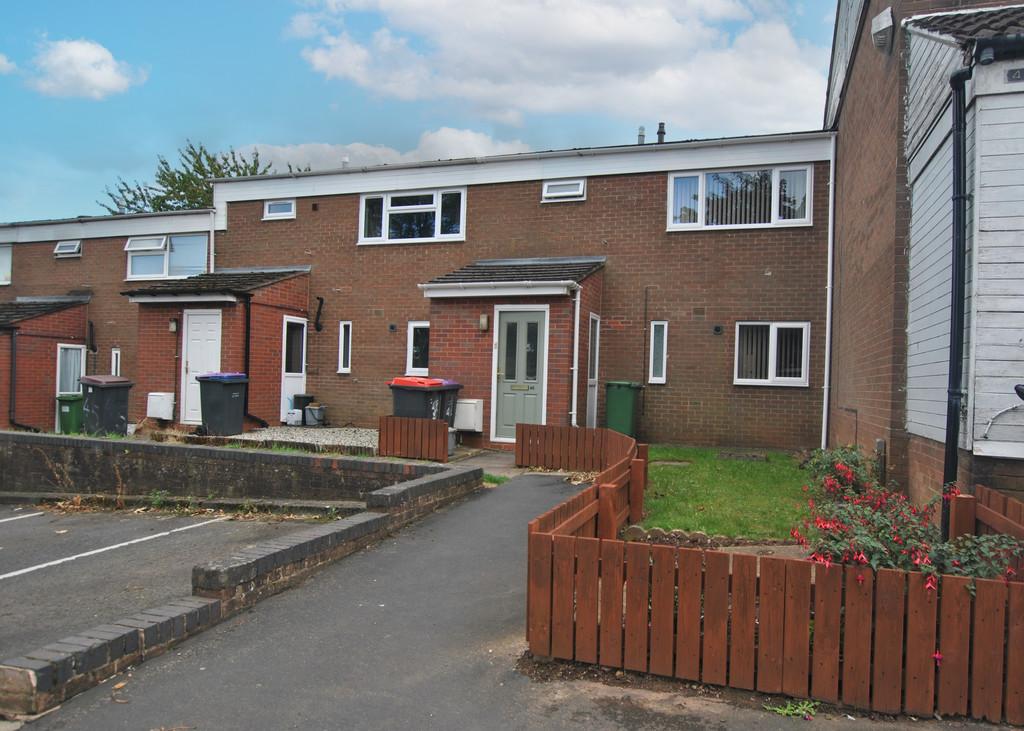 Burford, Brookside, Telford, TF3 1LH. 3 bed terraced house - £145,000