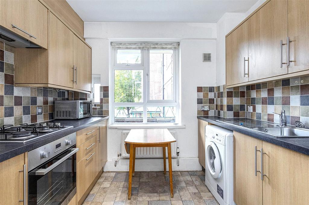 Sidmouth Street, London, WC1H 3 bed apartment - £3,467 pcm (£800 pw)