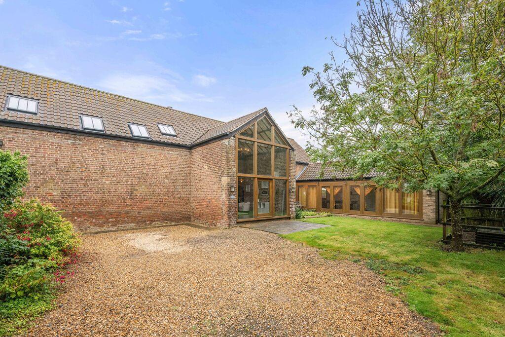 High Road, Guyhirn, Wisbech... 3 bed detached house for sale - £550,000