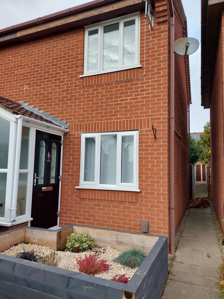 Stenson Fields, Derby DE24 1 bed semi-detached house - £795 pcm (£183 pw)