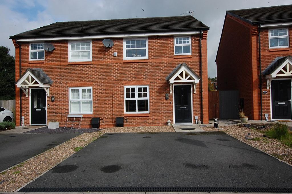 Eason Way, Greater Manchester OL6 3 bed semi-detached house - £255,000