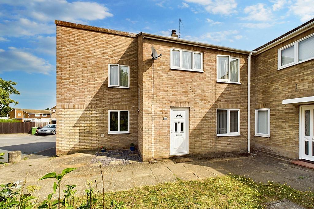 St. Johns Way, Thetford, IP24 3 bed end of terrace house - £190,000
