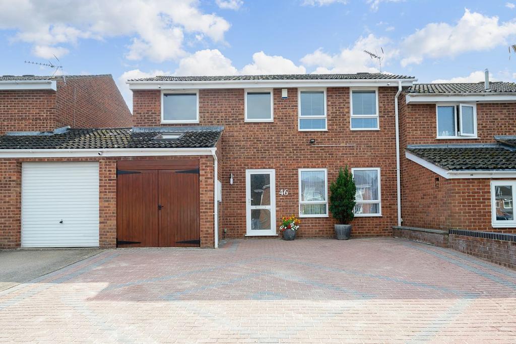 Duxmere Drive, Ross-on-Wye 3 bed semi-detached house to rent - £1,300 ...