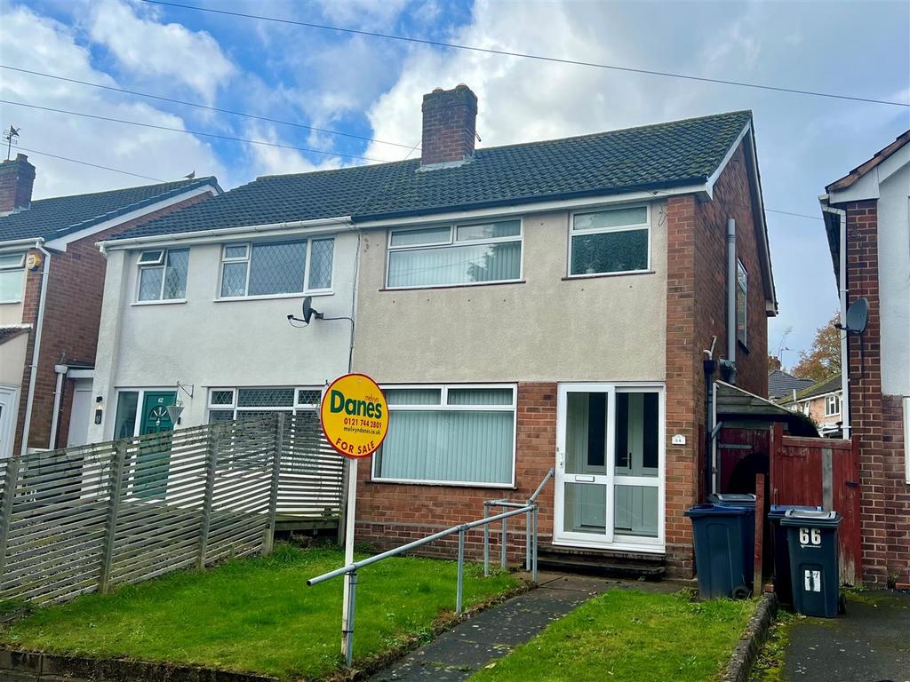 Willson Croft, Hall Green, Birmingham 3 bed semi-detached house - £220,000
