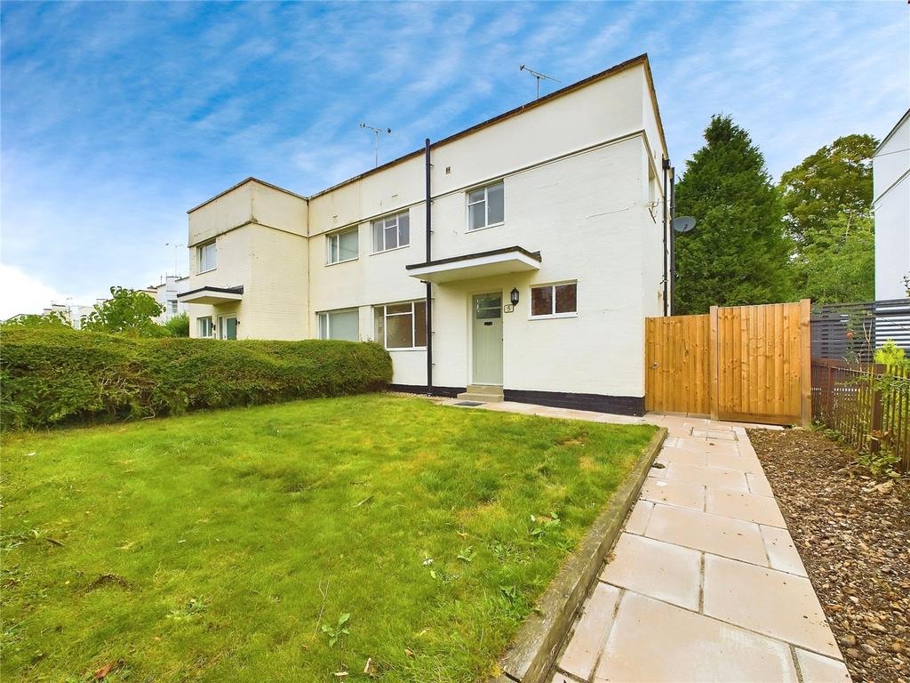 Silver Street, Silver End, Witham... 3 bed semi-detached house - £275,000