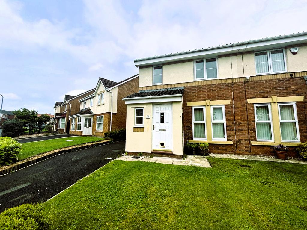 Moorside Drive, Carlisle 4 bed semi-detached house - £950 pcm (£219 pw)
