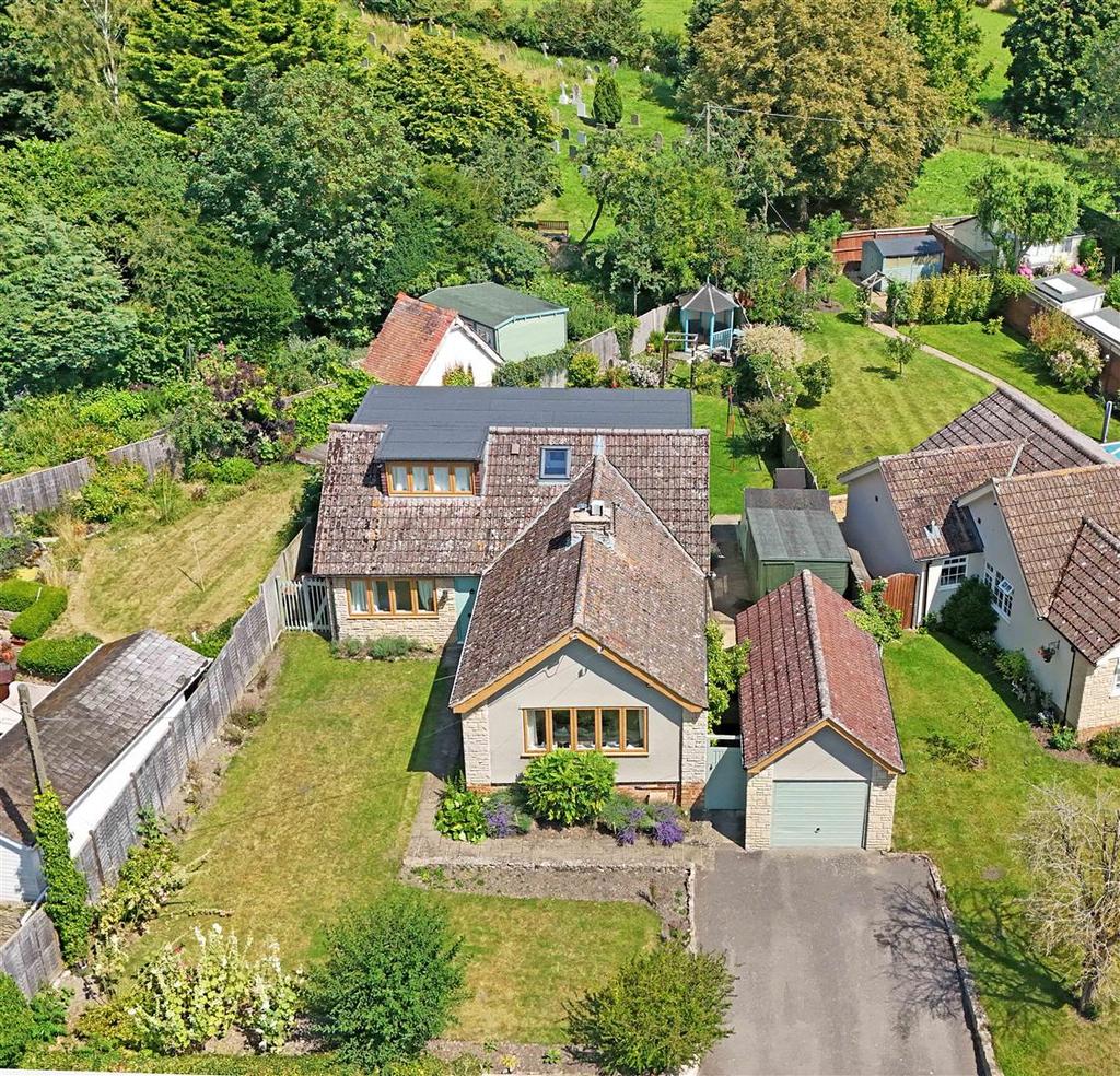 Great Haseley, Oxfordshire 4 bed detached house - £735,000