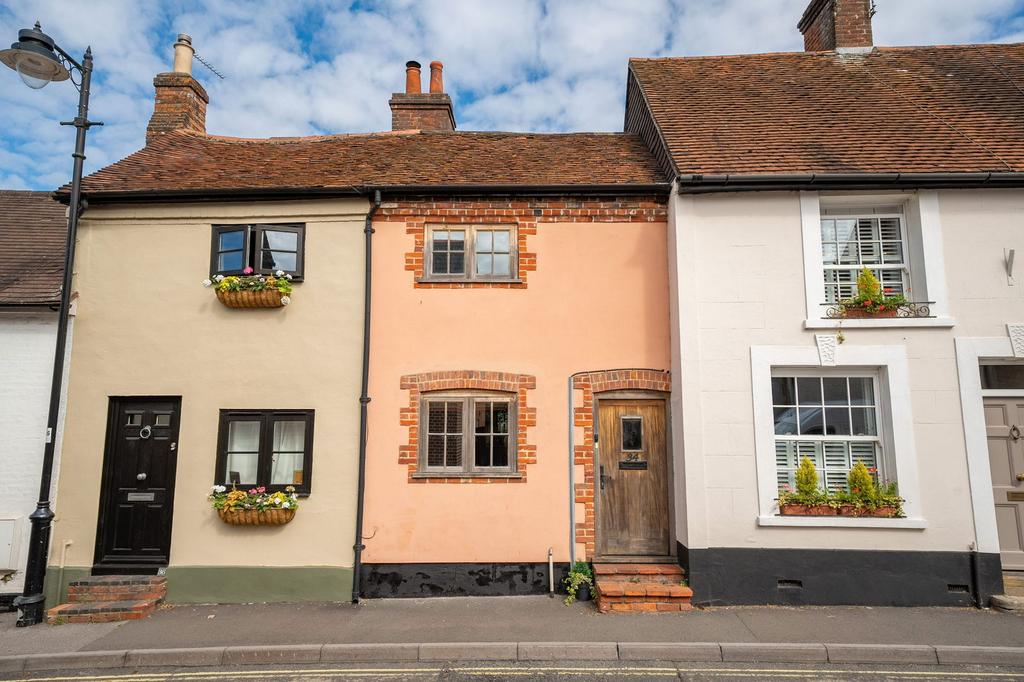 High Street, Overton, Basingstoke... 2 bed terraced house - £325,000