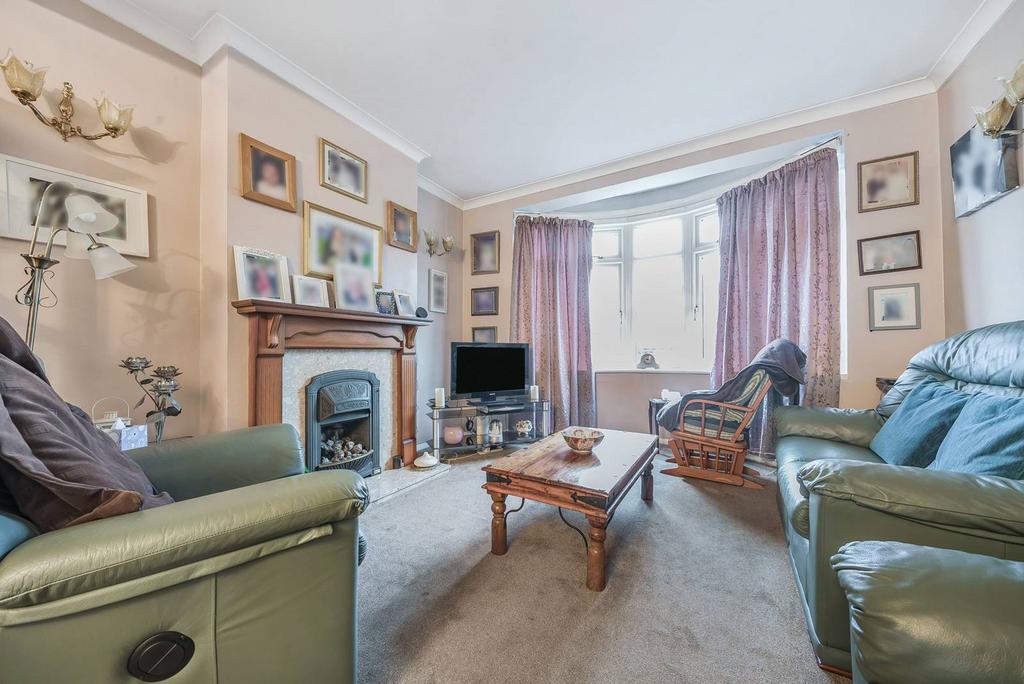 Norwood Park Road, Norwood, London, SE27 3 bed semi-detached house - £ ...