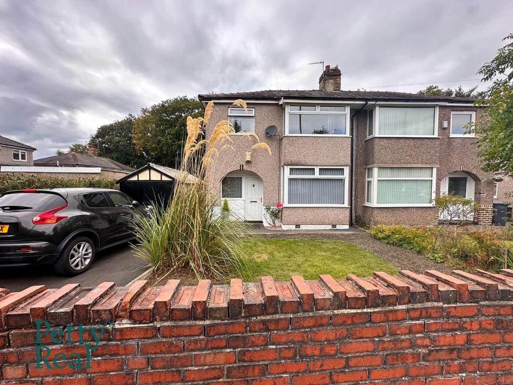 Marsden Hall Road North, Nelson 3 bed semi-detached house - £174,950