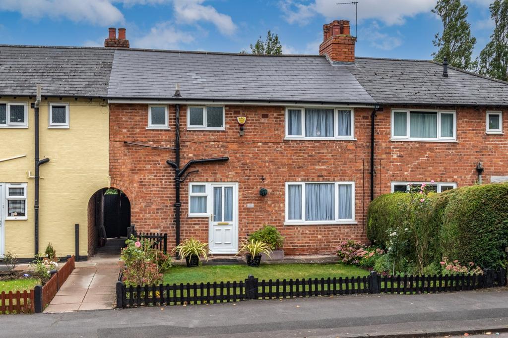 Priory Road, Birmingham B28 3 bed terraced house - £255,000