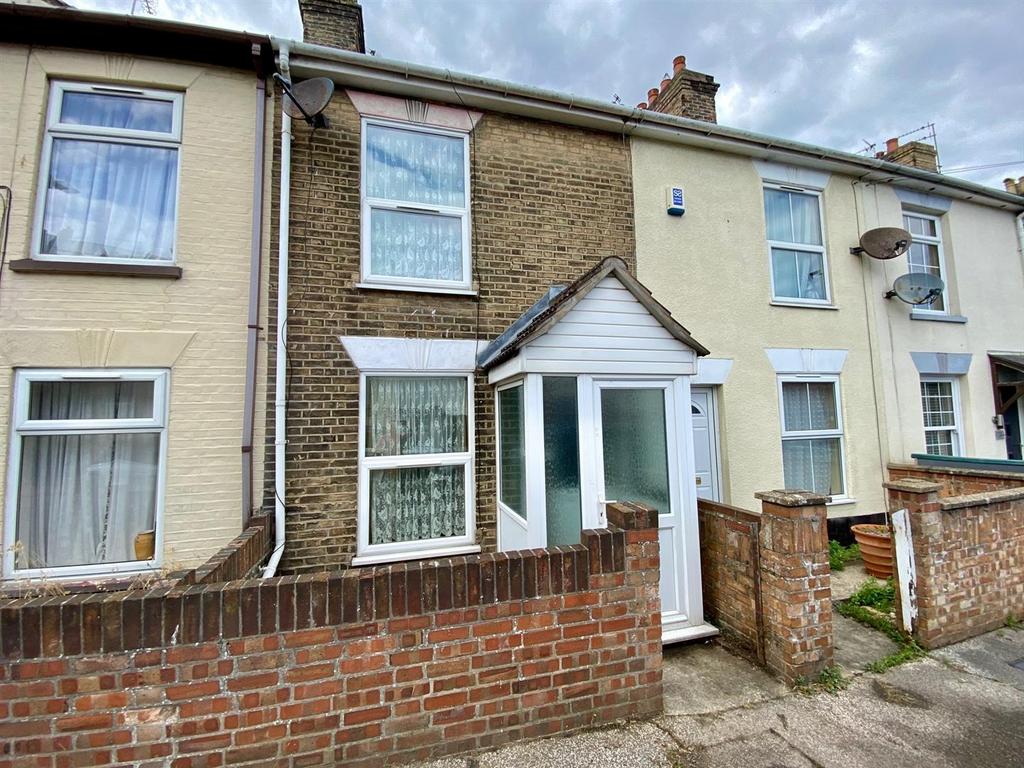 St. Leonards Road, Lowestoft... 2 bed terraced house - £100,000