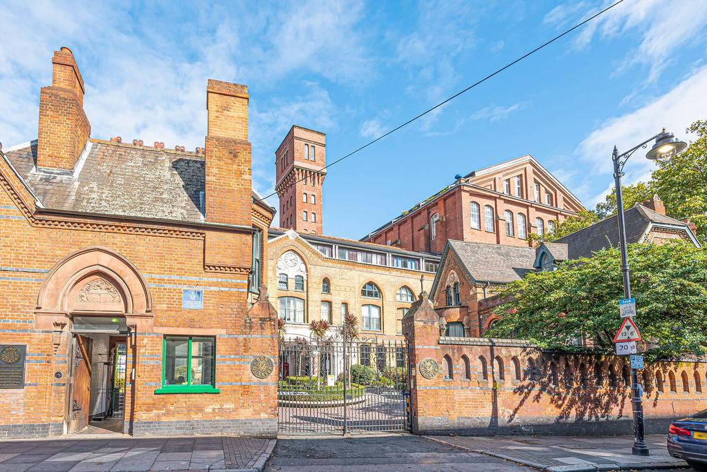 Manhattan Building, Bow Quarter... 1 bed apartment for sale - £310,000