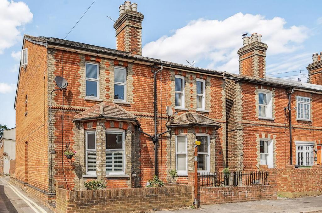 George Road, Guildford 3 bed semi-detached house for sale - £625,000