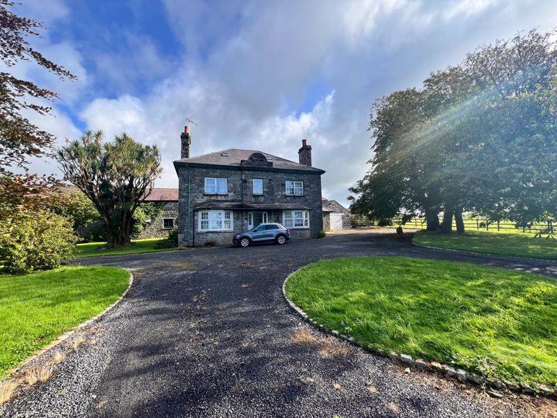 Billown Farm, Ballasalla 5 bed detached house - £2,200 pcm (£508 pw)