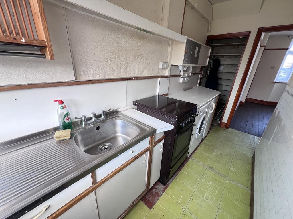 Coleridge Road, Coventry, CV2 5HE 2 bed terraced house - £170,000