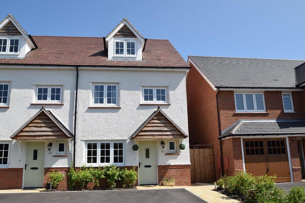 Way Field 4 bed semi-detached house - £1,150 pcm (£265 pw)