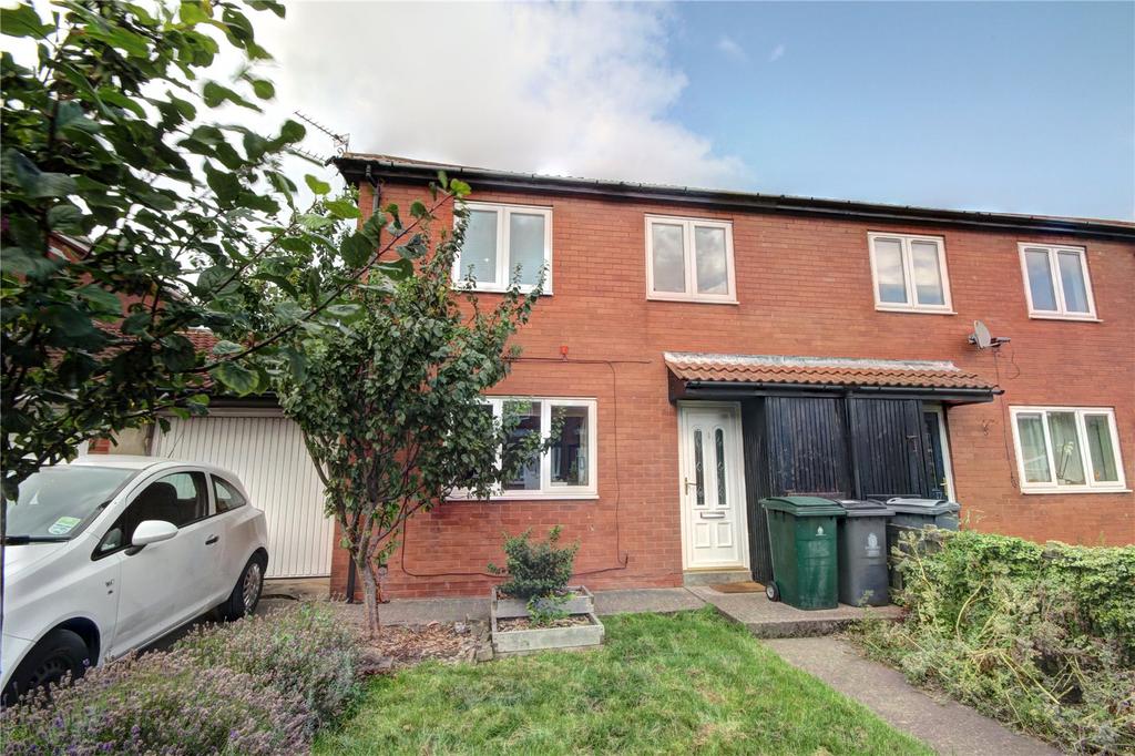 Stretton Way, Backworth, Newcastle... 3 bed semi-detached house - £750 ...