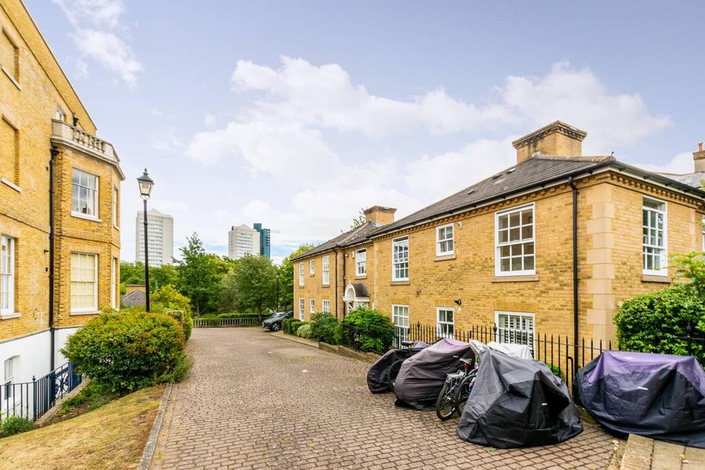 Merton Road, Wandsworth, London, SW18 1 bed flat - £2,050 pcm (£473 pw)