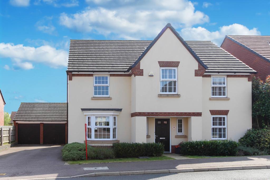 Chippenham Close, Wellingborough NN8 4 bed detached house - £500,000