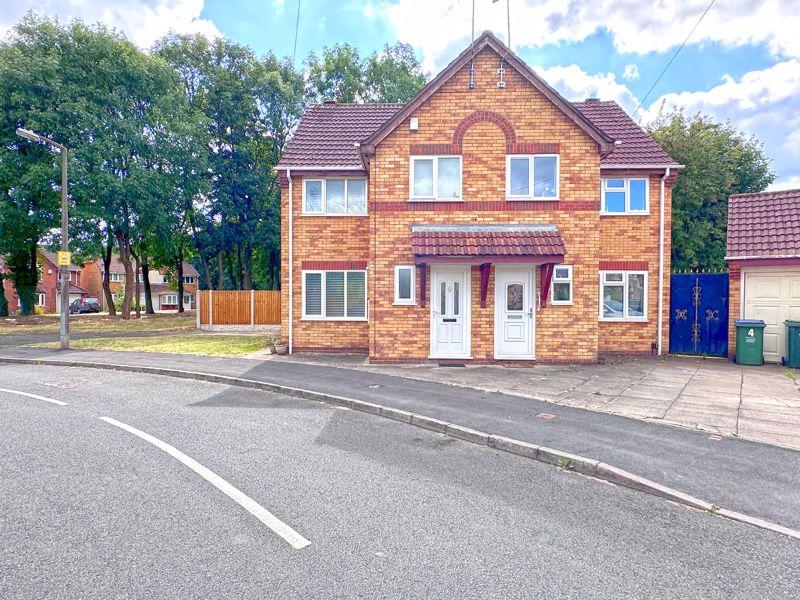Peacock Close, TIPTON, DY4 7RY 3 bed semi-detached house - £240,000