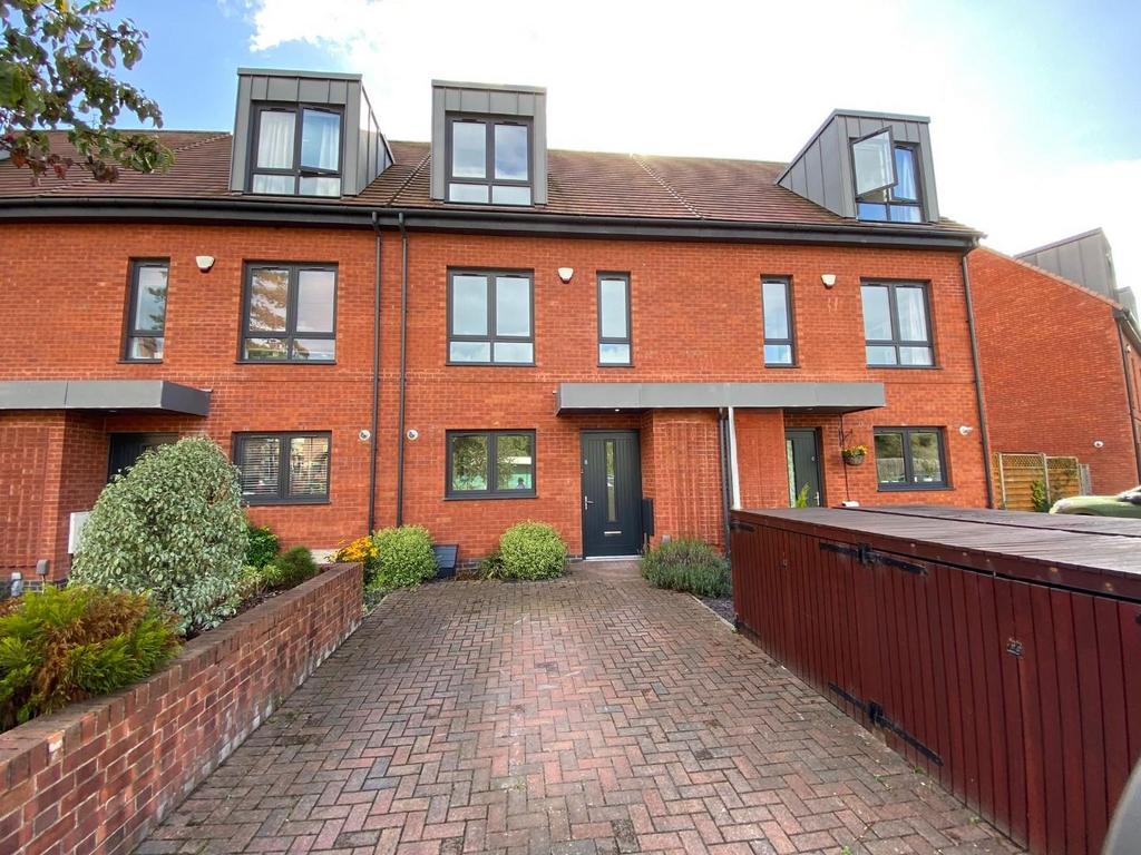 Barnes Way, Cheadle 3 bed townhouse - £435,000