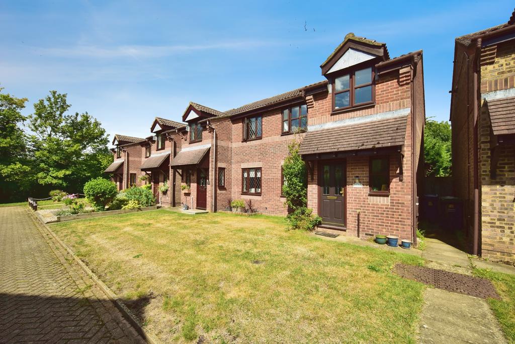 Willowmead, West Malling ME19 4 bed semi-detached house - £400,000