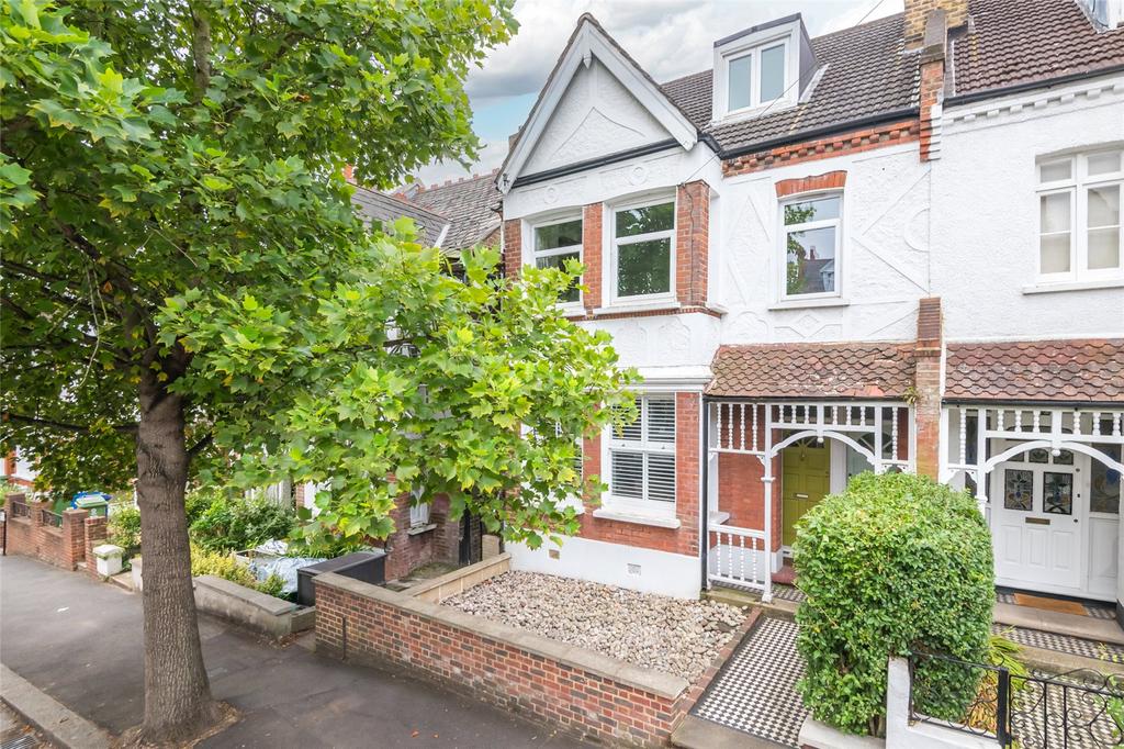 Holmdene Avenue, London, SE24 3 bed maisonette for sale - £825,000