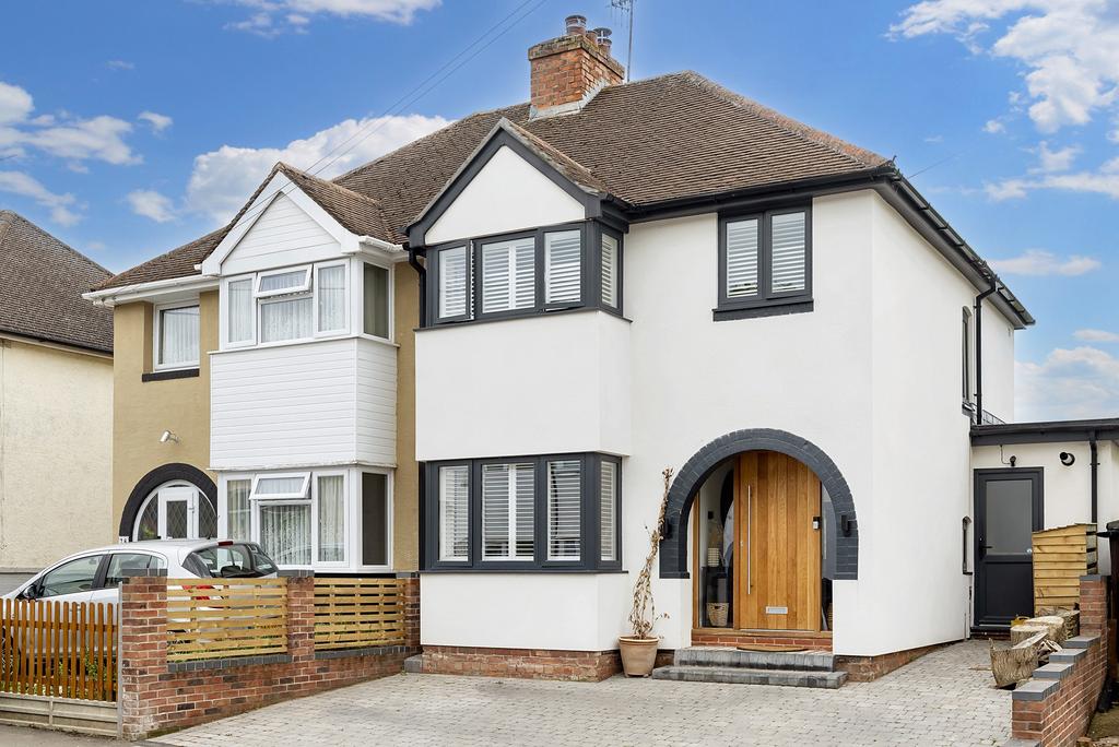 Worcester WR4 3 bed semi-detached house - £300,000