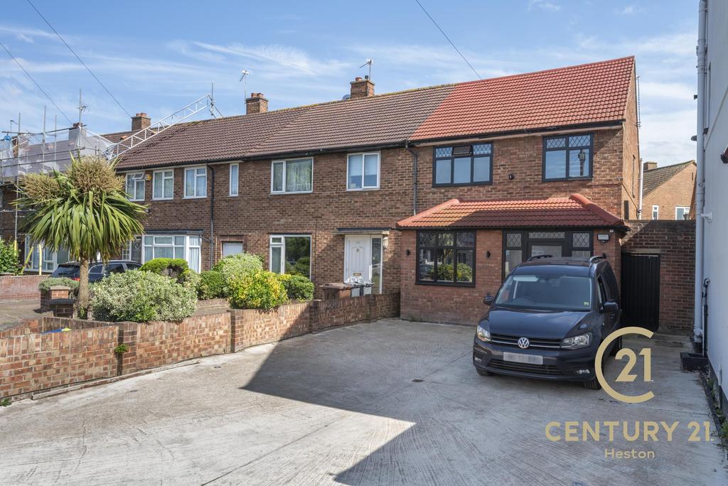 Newlands Close, SOUTHALL UB2 4 bed end of terrace house - £550,000