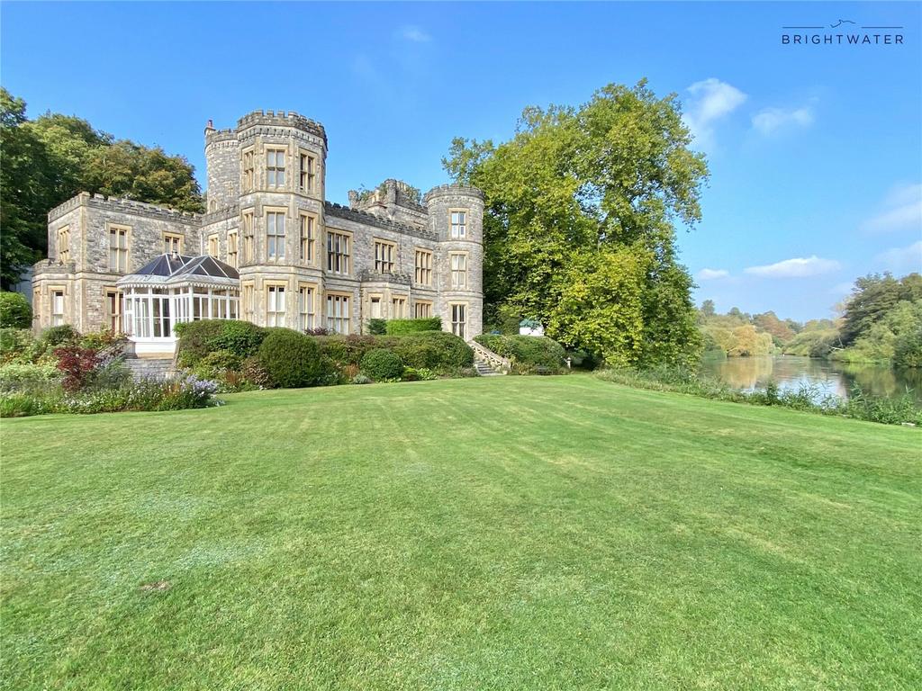 Avon Castle Drive, Ringwood... 2 bed apartment for sale - £499,950