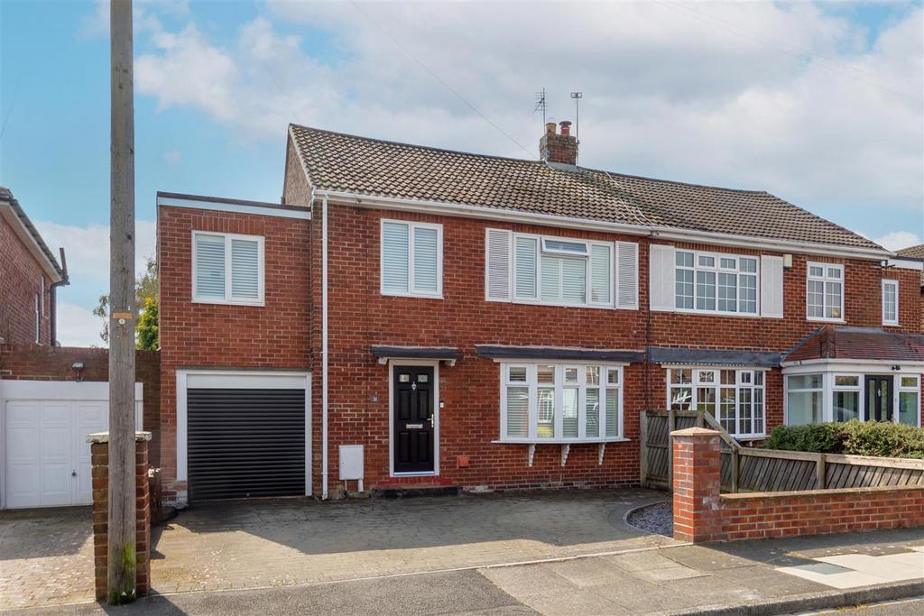 Queensway, Gosforth, NE3 4 bed semi-detached house - £415,000