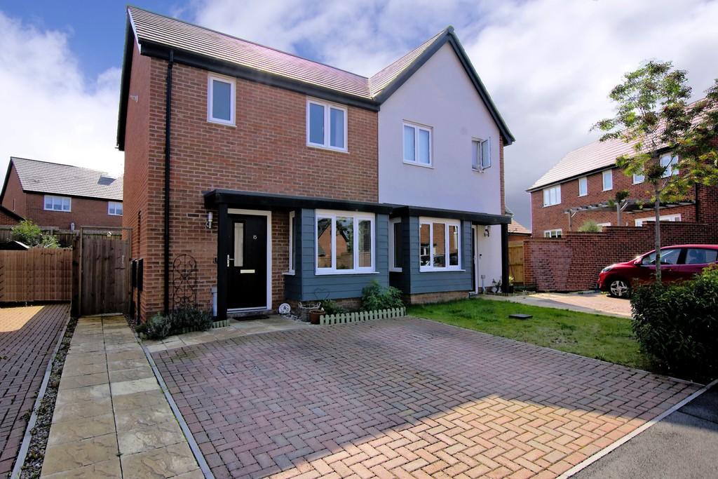 Satchwell Place, Ibstock 2 bed semi-detached house - £220,000