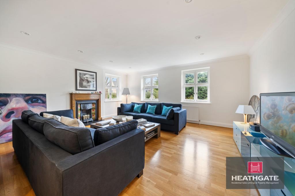Heath Close Hampstead Garden Suburb NW11 5 bed townhouse - £2,750,000